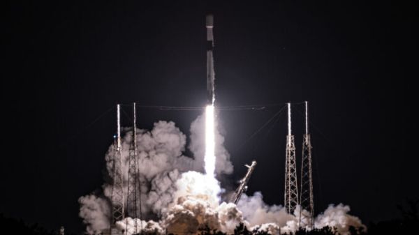SpaceX rockets past 4,000 Starlink satellites in orbit with another ...